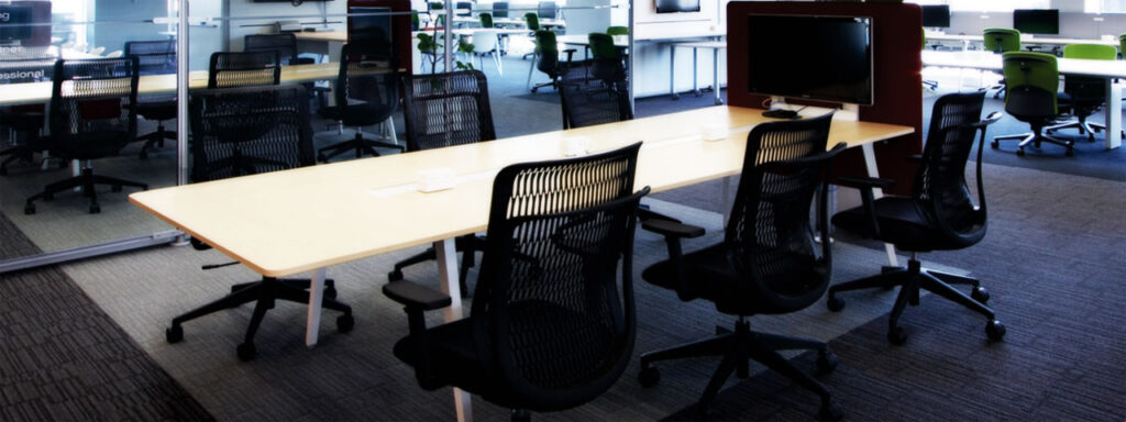 OFFICE CHAIR OFFICE TABLE – Chitose Jakarta